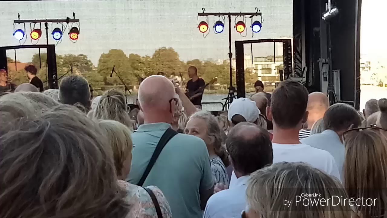 Søs Fenger sommer ved søen i Kolding torsdag den 2 august 2018 - YouTube