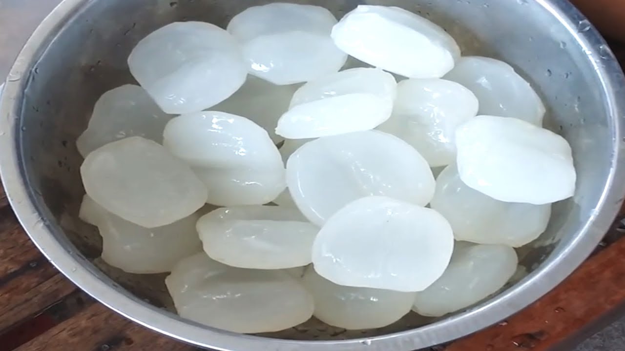 How To Make Dessert From Young Palm Seeds And Sticky Rice - Palm Seed ...