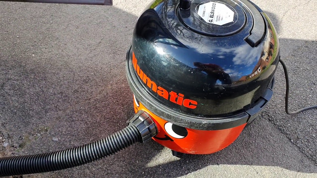 Numatic nvr200 1997 scruffy vacuuming the car - YouTube
