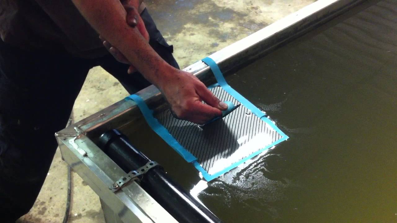 hydrographics cell phone case - YouTube