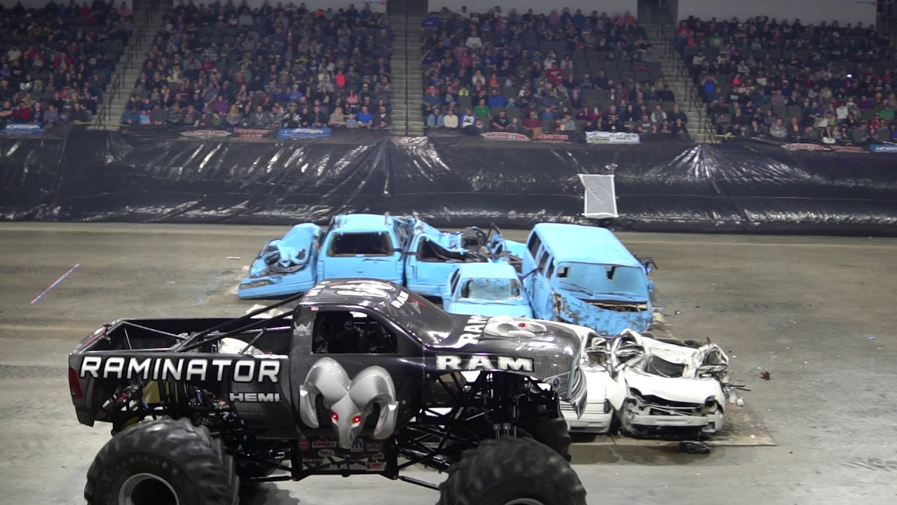 Raminator - Dodge Ram Doing Burnouts at Monster Truck Nationals - YouTube