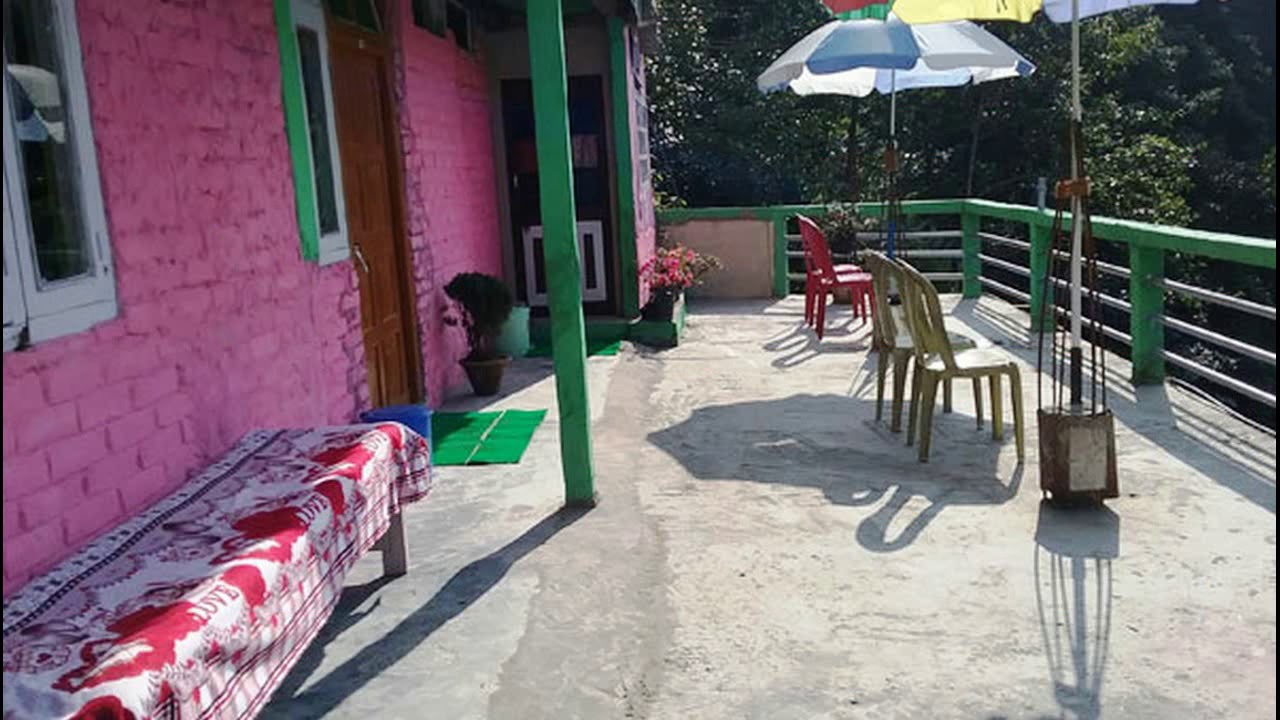 Everest Hut Homestay Lamahatta, Near Darjeeling, West Bengal(Diganta ...