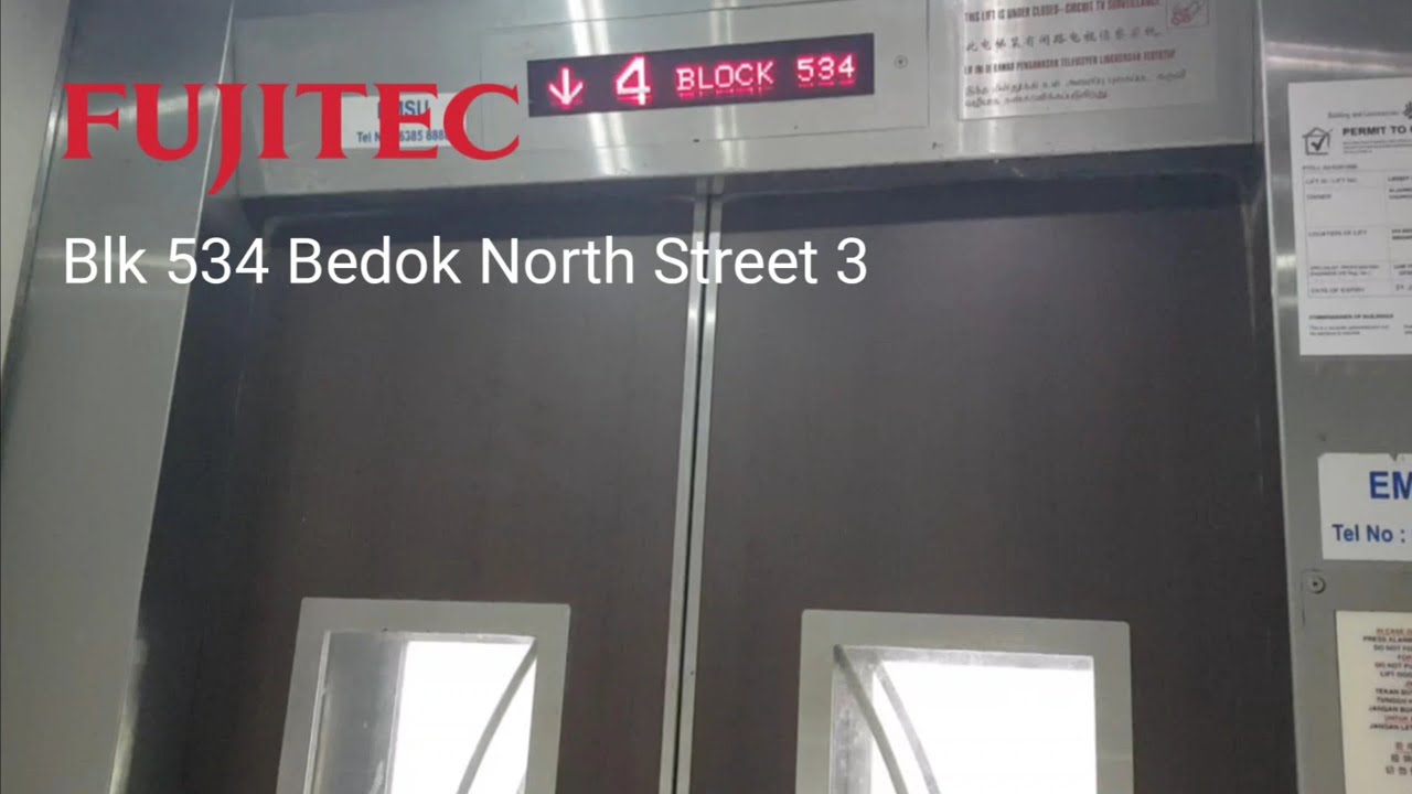 Fujitec lift at Blk 534 Bedok North Street 3 - YouTube