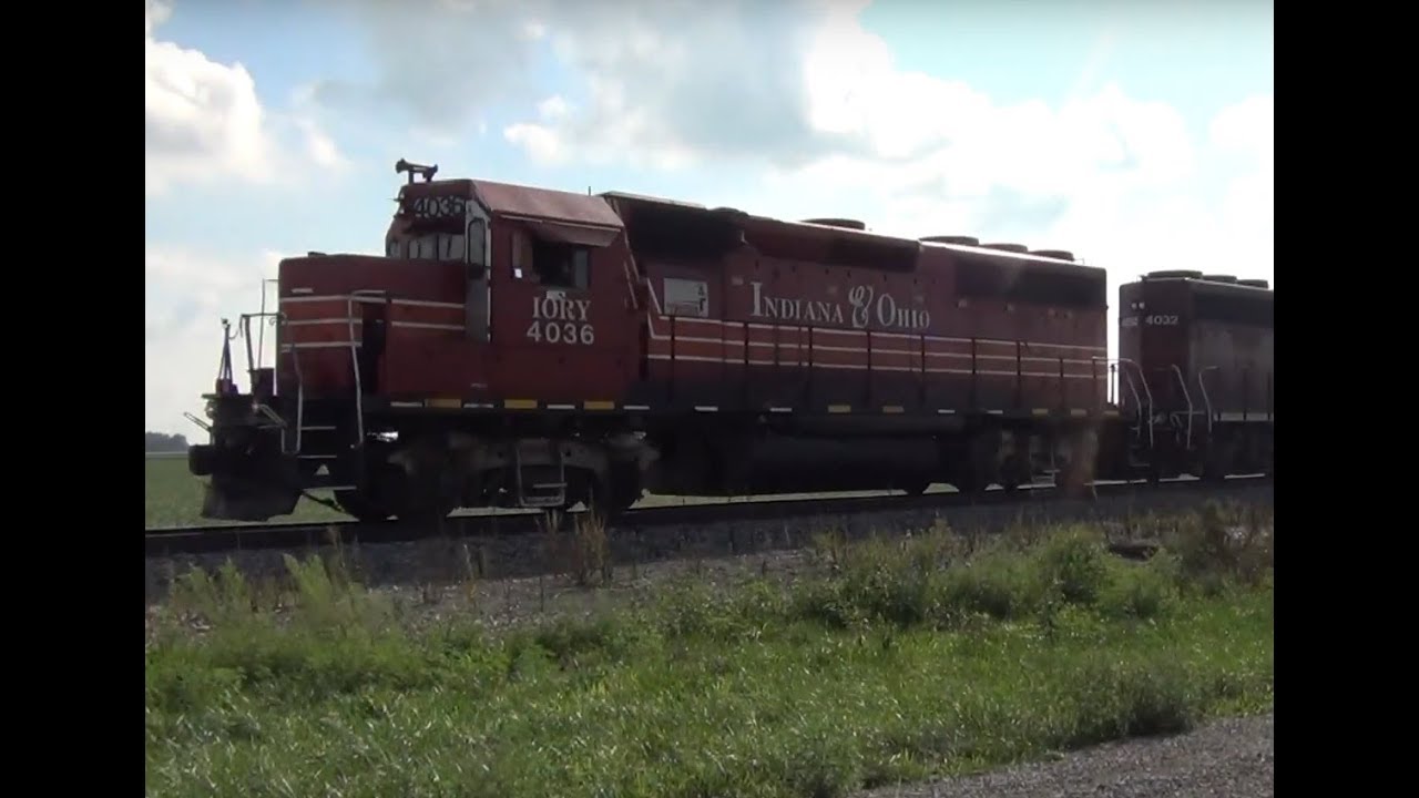 CF&E railroad I&O GP40 4036 4032 on the FWLI - YouTube