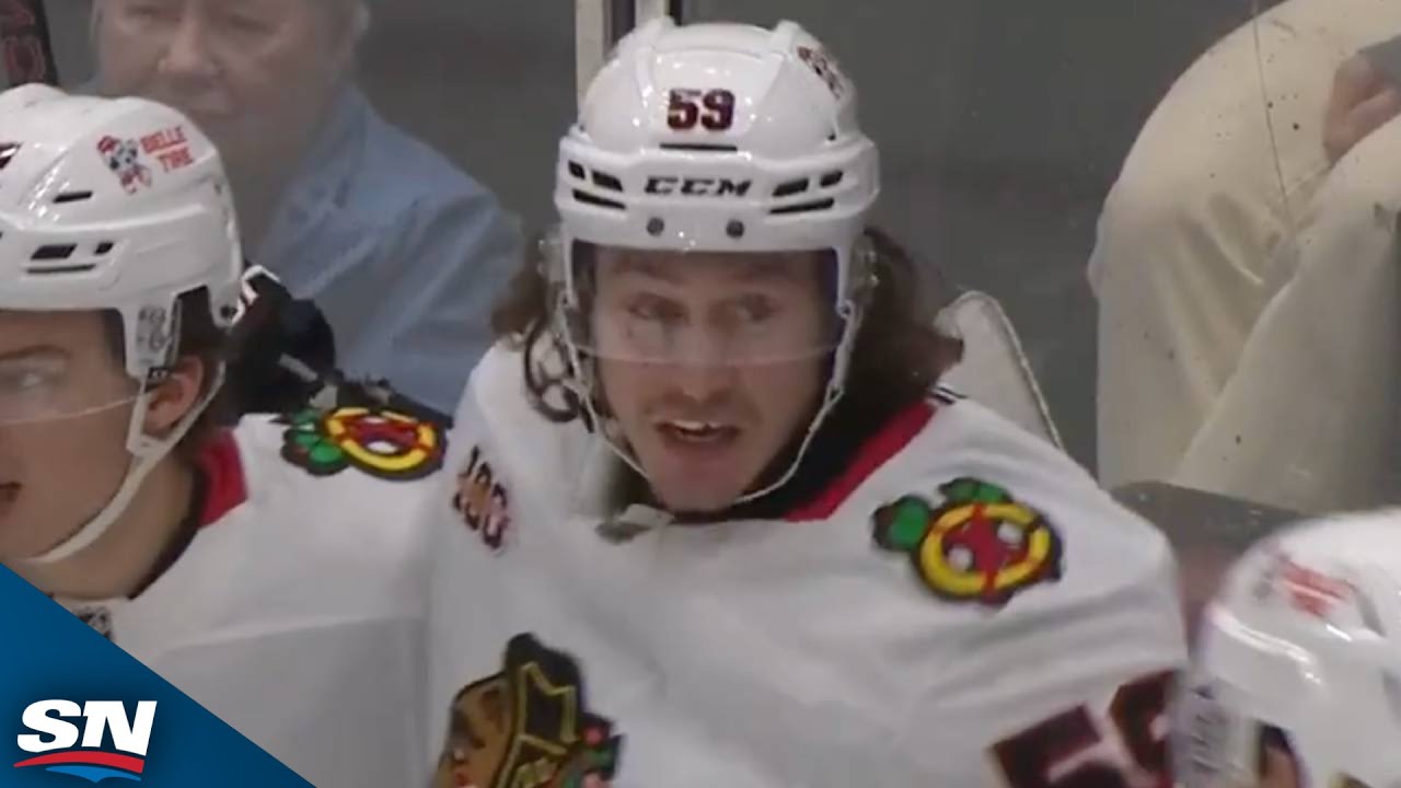 Blackhawks' Tyler Bertuzzi Scores Third-Period Hat Trick - YouTube