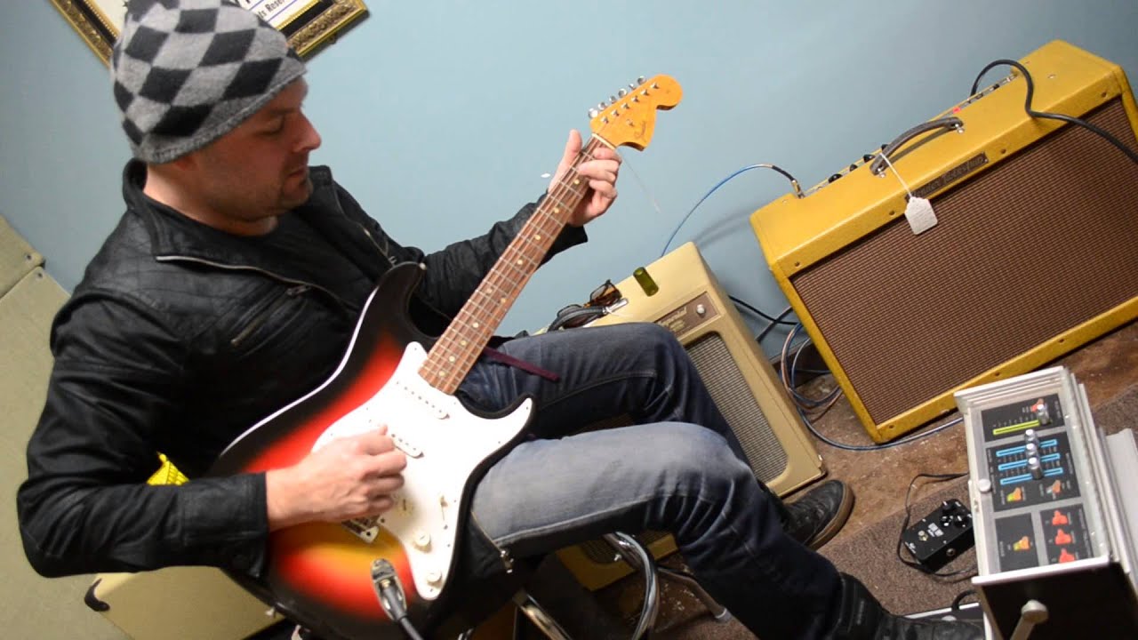 Carter Vintage Guitars - Guthrie Trapp - Ludwig Phase II Synth - YouTube