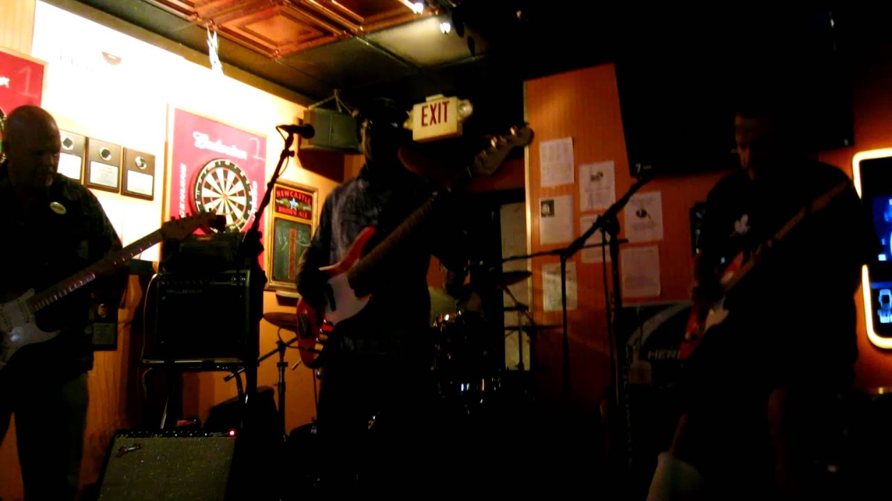 Benefit for Tim Betts - Boogie on Reggae Woman - YouTube