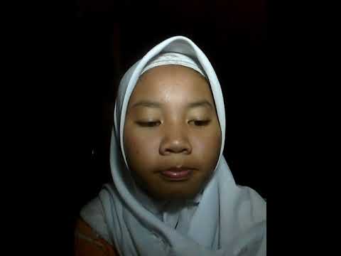 Padang bulan dinyanyikan oleh Dea Aprilia
