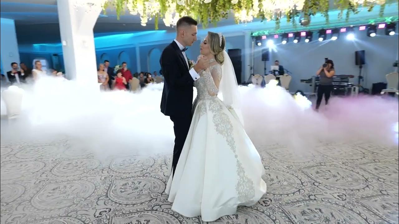 Dansul mirilor - Geanina & Alexandru (Razvan - Cuvinte) - YouTube