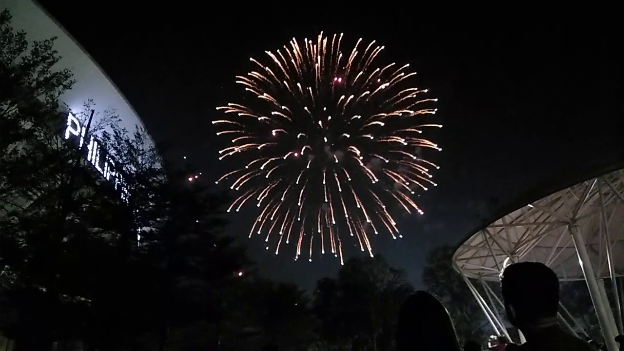 Philippine Arena New Year's Countdown | Fireworks Display - YouTube