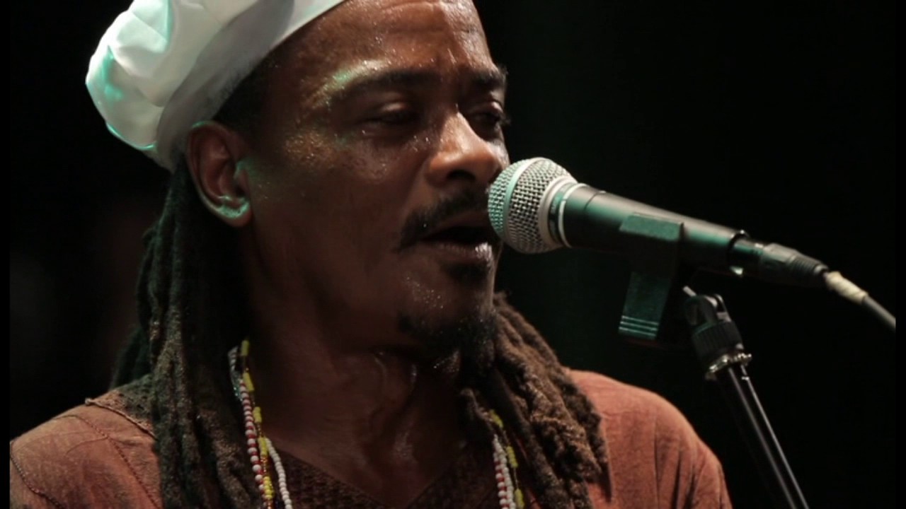 The Arango's World (Live) - YouTube