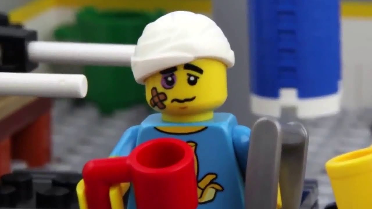 LEGO Gym Fail Unlucky Lego Man | LEGO Brick Films - YouTube