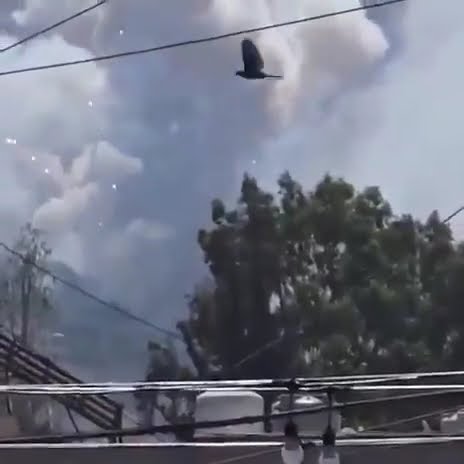 Volcano in Lebanon? No, aHezbollah weapons depot was attacked and the ...