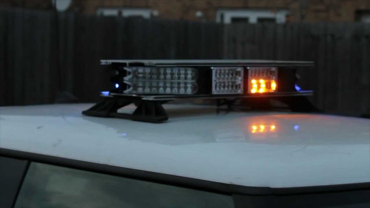 Whelen Ultra Freedom - Mini Lightbar - Split Colour - BlueLite-EVL.eu ...