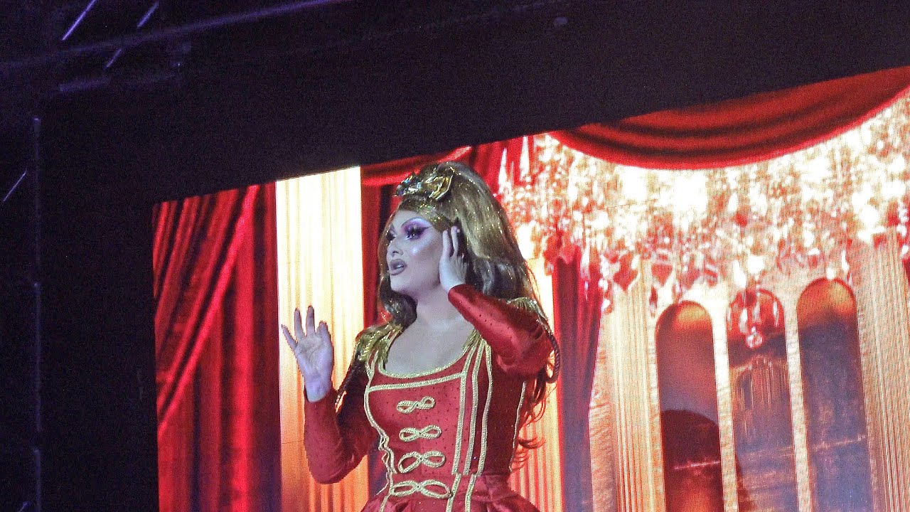 A Drag Queen Christmas with Jan Sport - YouTube