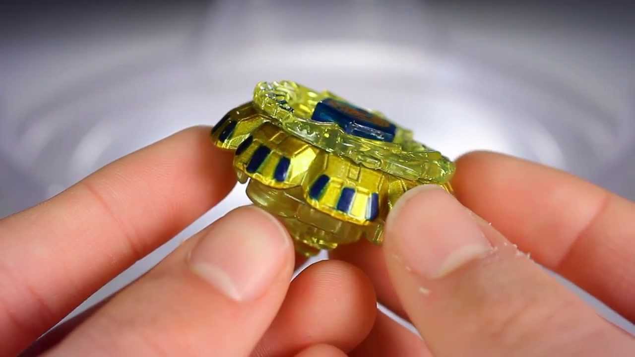 Quetzalcoatl 90WF vs Divine Chimera TR145FB Limited Edition Beyblade ...