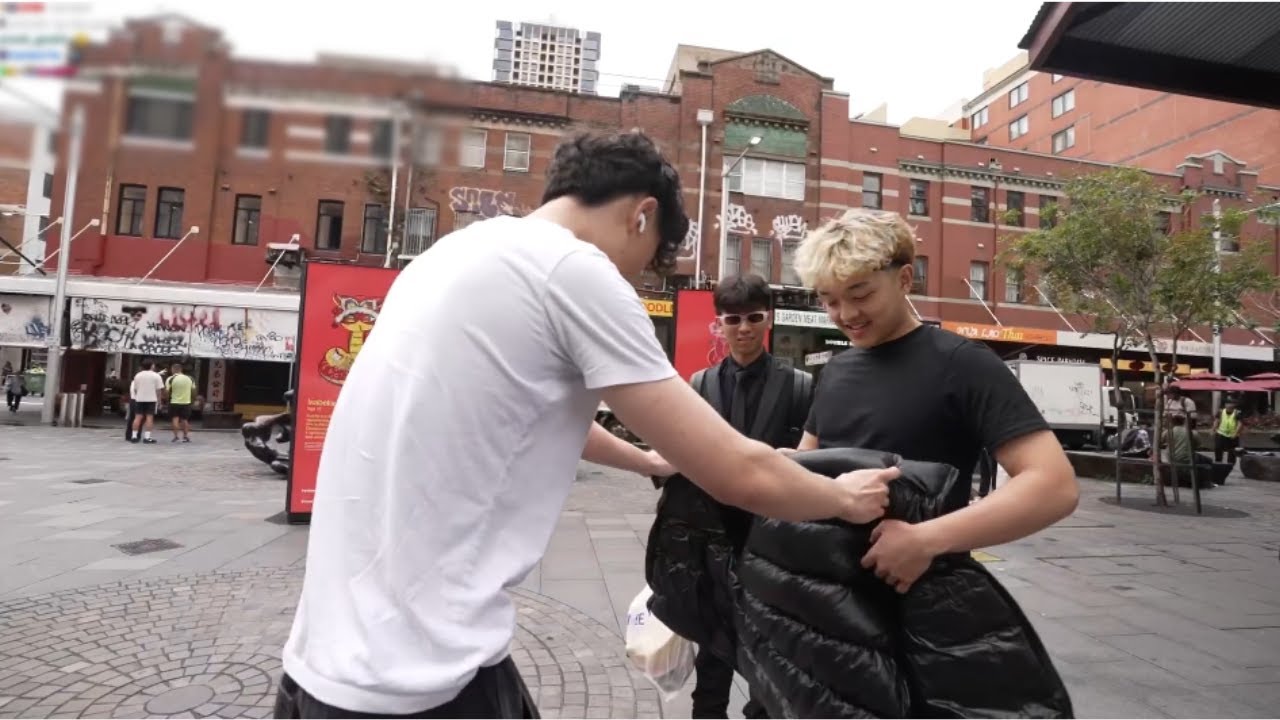 2nd Security Guard GIFTS Jason A $1,000 Moncler JACKET! - YouTube