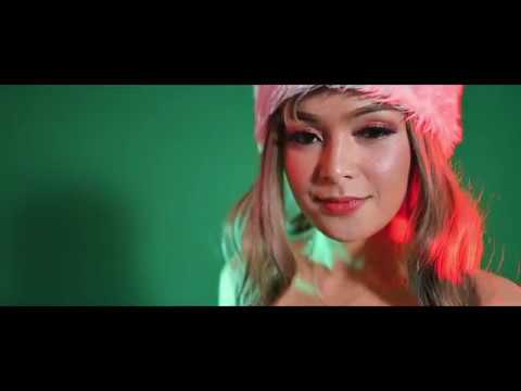 AW party 2019 - YouTube