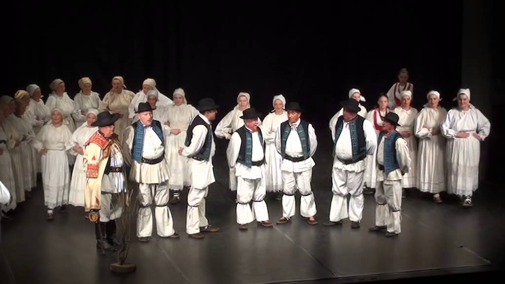 "Oko trseka z miglecom" - miglec stari turopoljski tanec - YouTube