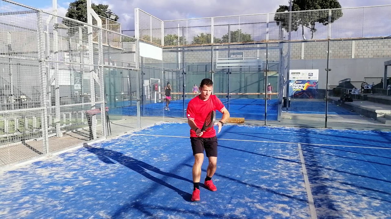 Basics of padel Backhand volley - YouTube