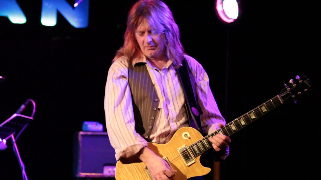 Kossoff The Band Plays On: The Hunter - YouTube