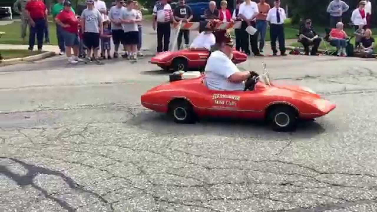 Shriner Mini Cars Midland Memorial Day Parade 2015 - YouTube
