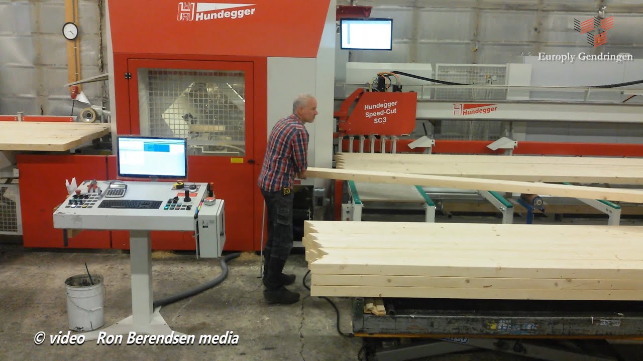 Hundegger SpeedCut SC3 - YouTube