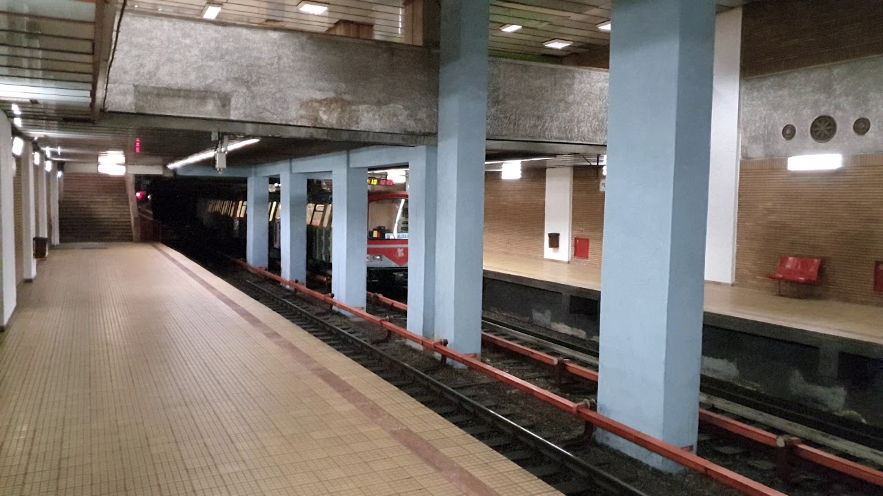 [4K 60fps] Bucharest Metro- IVA Train 130-034-072 leaving Petrache ...
