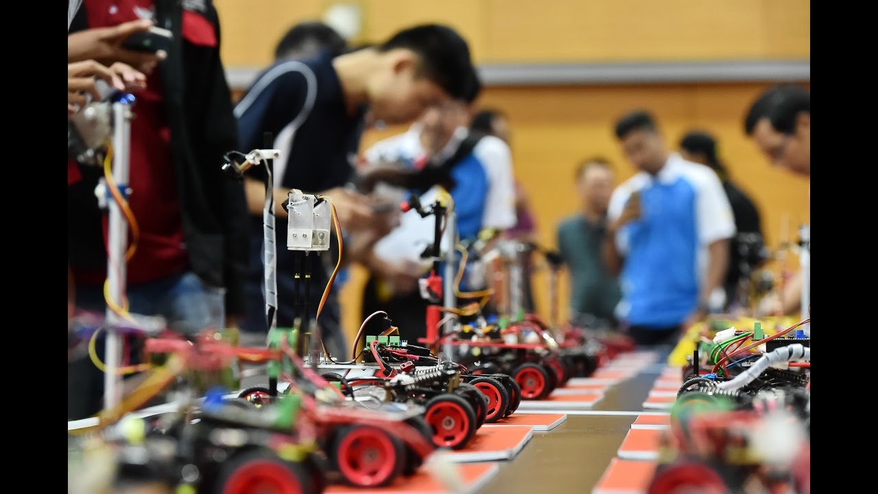 Malaysia NXP Cup Intelligent Car Competition 2016 - YouTube