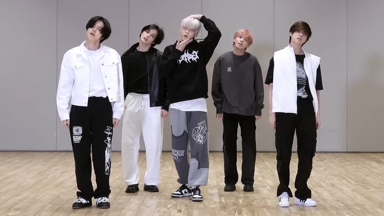 TXT - ‘Devil by the Window’ Dance Practice Mirrored - YouTube