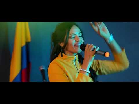 Jenny Moya - No puedo parar de Danzar - YouTube