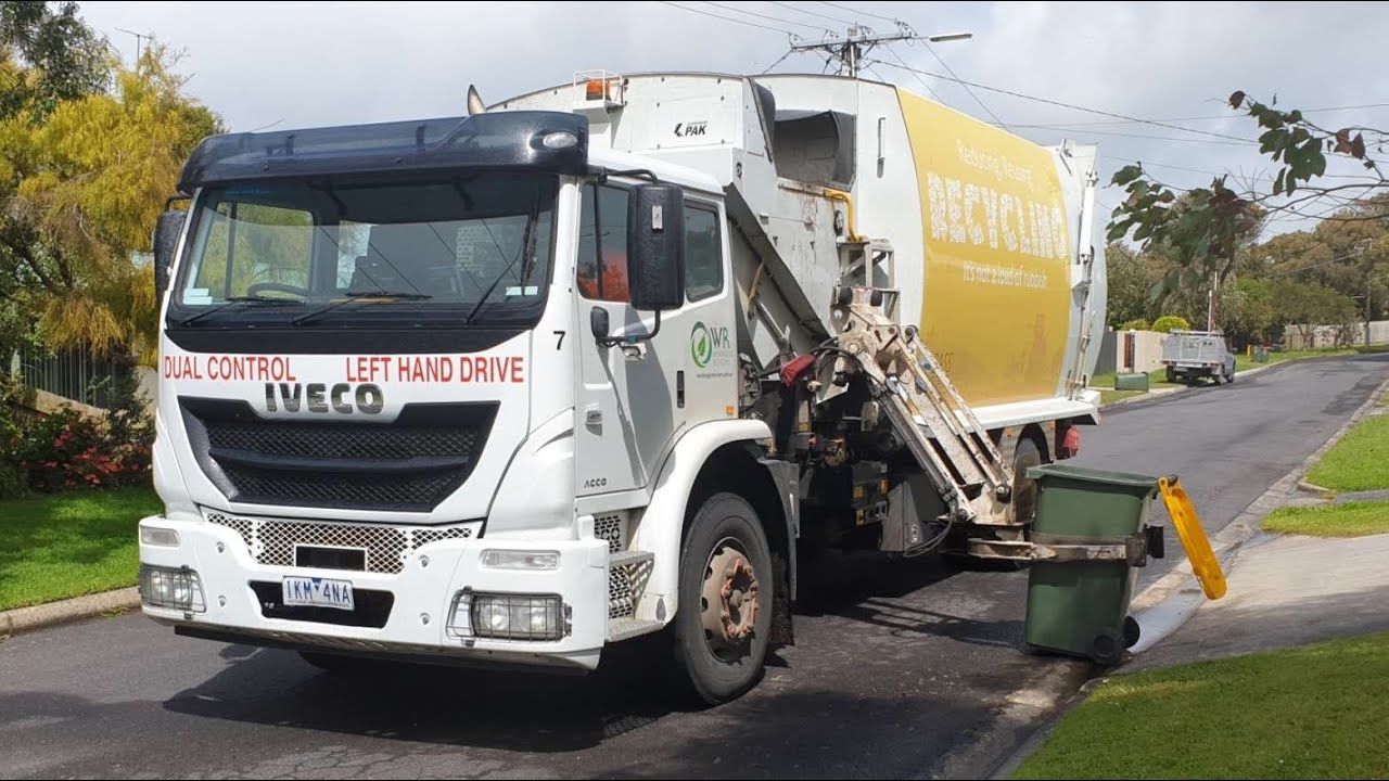 Autumn Fails 2022 Holidays - YouTube