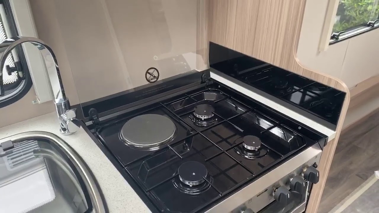 Coachman Acadia 675 (2020) Review - YouTube