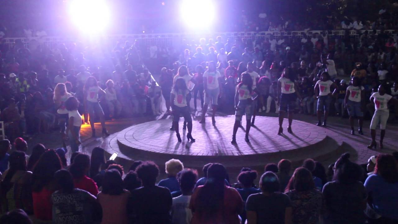 TSU AKAs Yard Show Alpha psi Chapter (TSU) (HBCU) Alpha Kappa Alpha ...