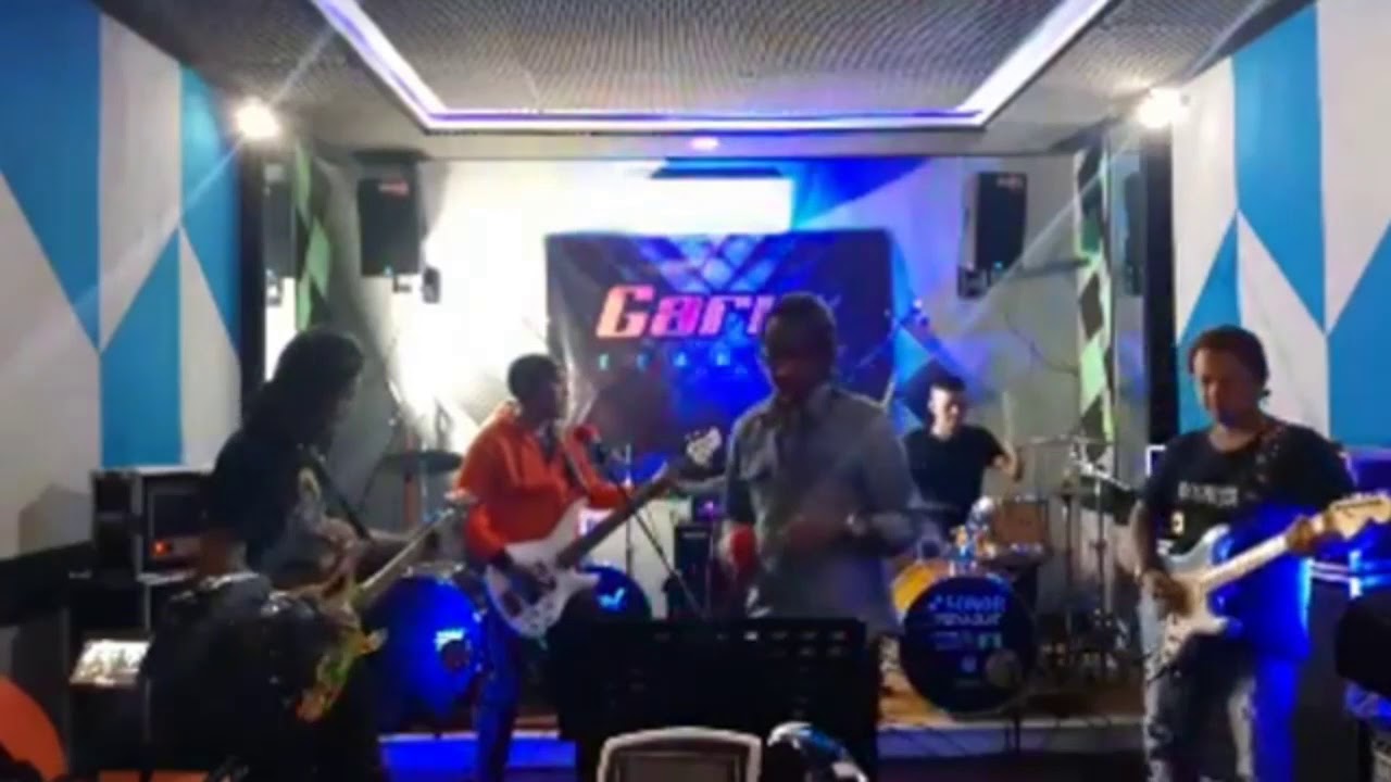 Garux band Nah loh @ Garux Reunion Juli 2020 - YouTube