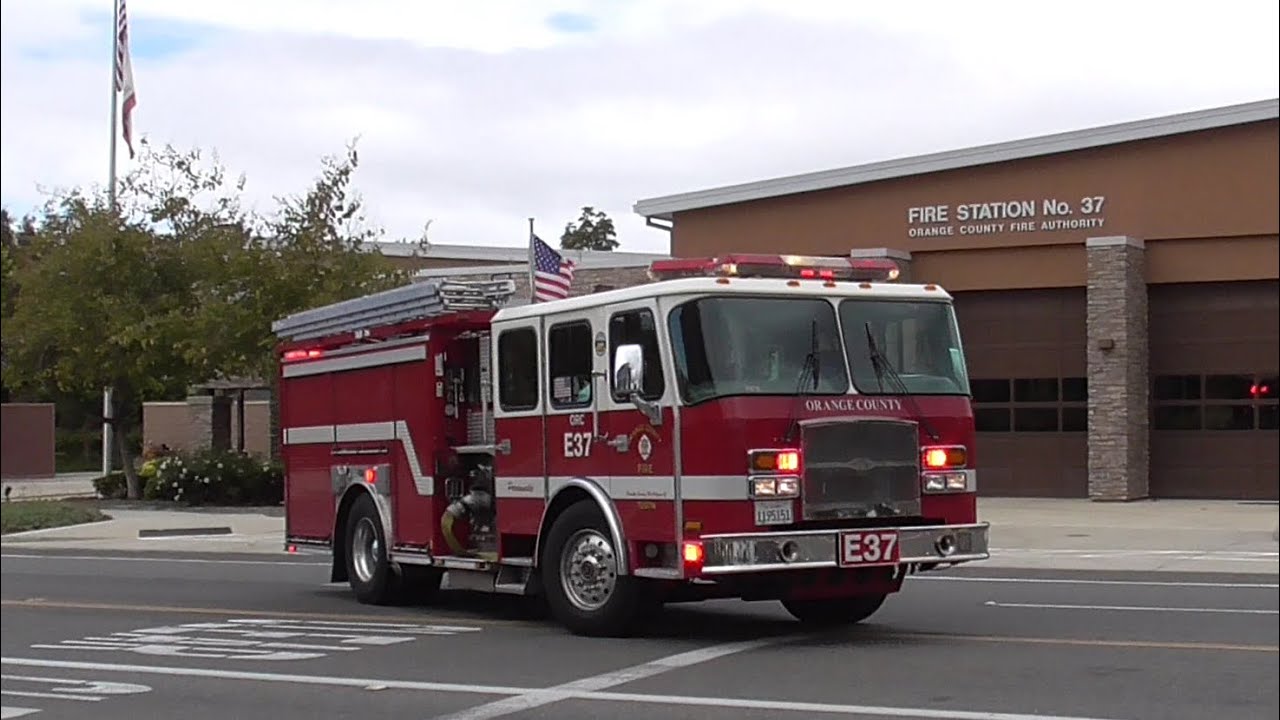 OCFA Engine 37 Responding - YouTube
