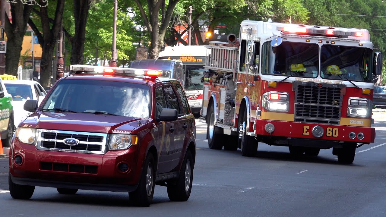 Philadelphia Fire Department Engine 60 & HU 2 Responding - YouTube