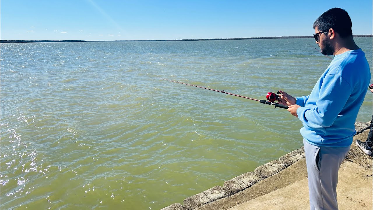 First time fishing experience in Cedar Hill State park - YouTube