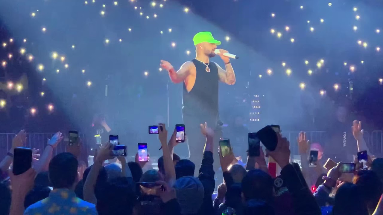 Maluma Denver 2019 SM - YouTube