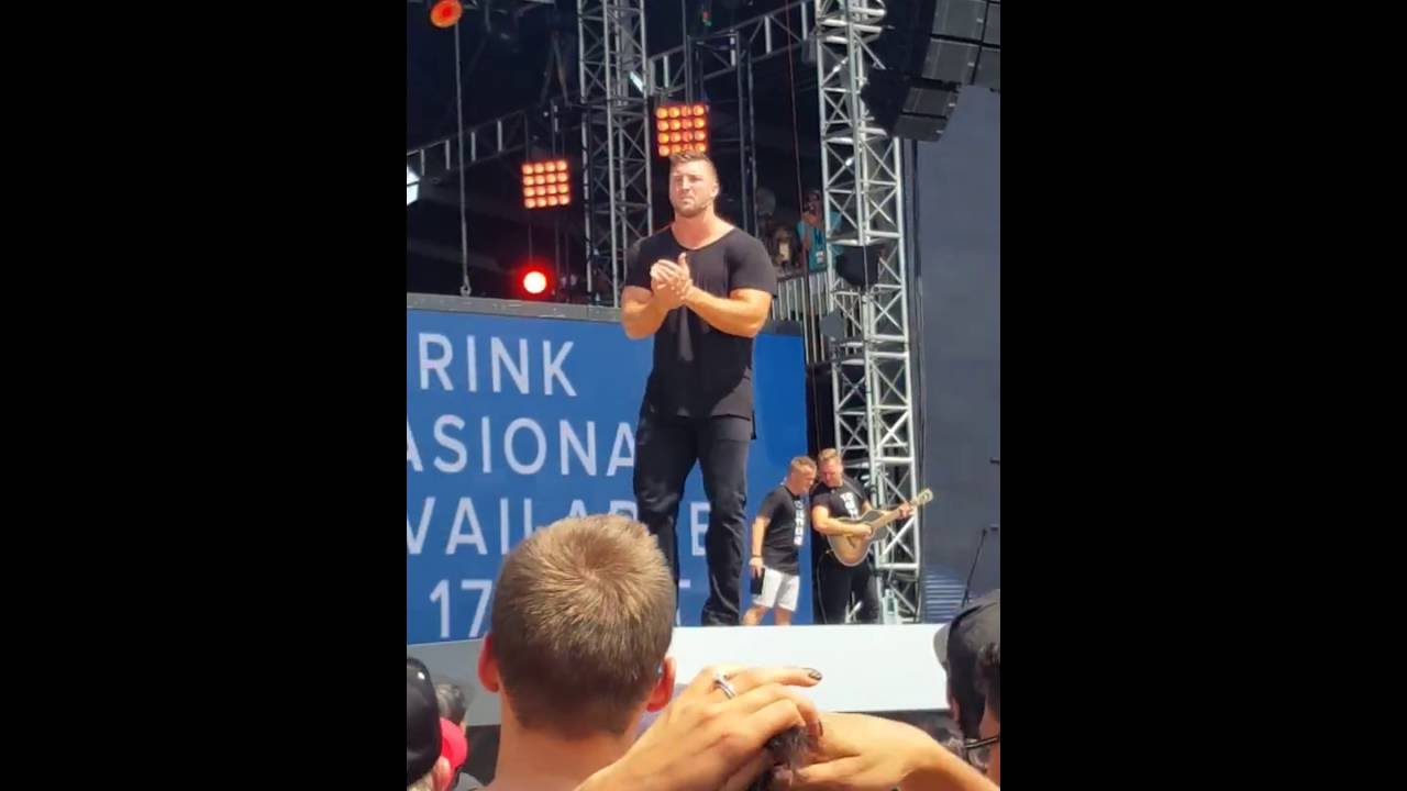 Tim Tebow speaking at Together 2016 - YouTube