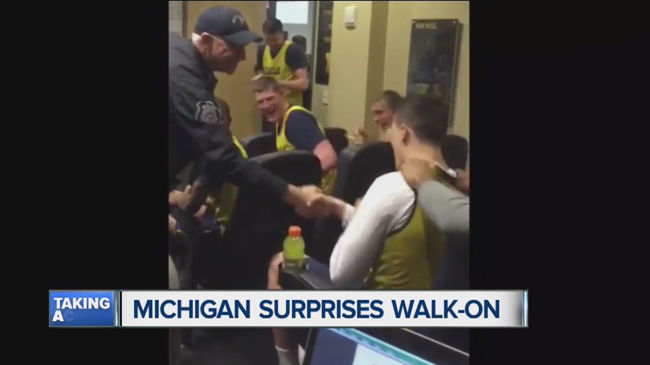 Michigan basketball team scares walk-on Andrew Dakich, then awards him ...