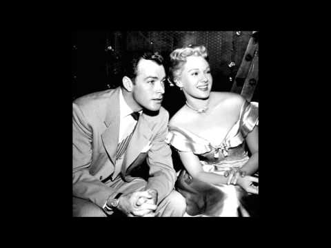The Georgettes A pair of eyes - YouTube