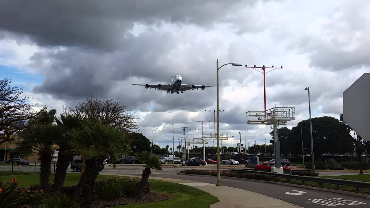 British Airways BA283 A380 Landung in Los Angeles - YouTube