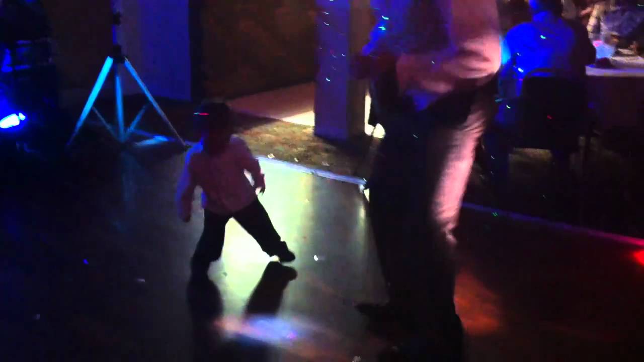 Ellis dancing - YouTube