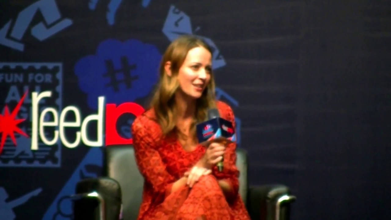 Amy Acker - SHCC 2016 - partial interview - better sound - YouTube
