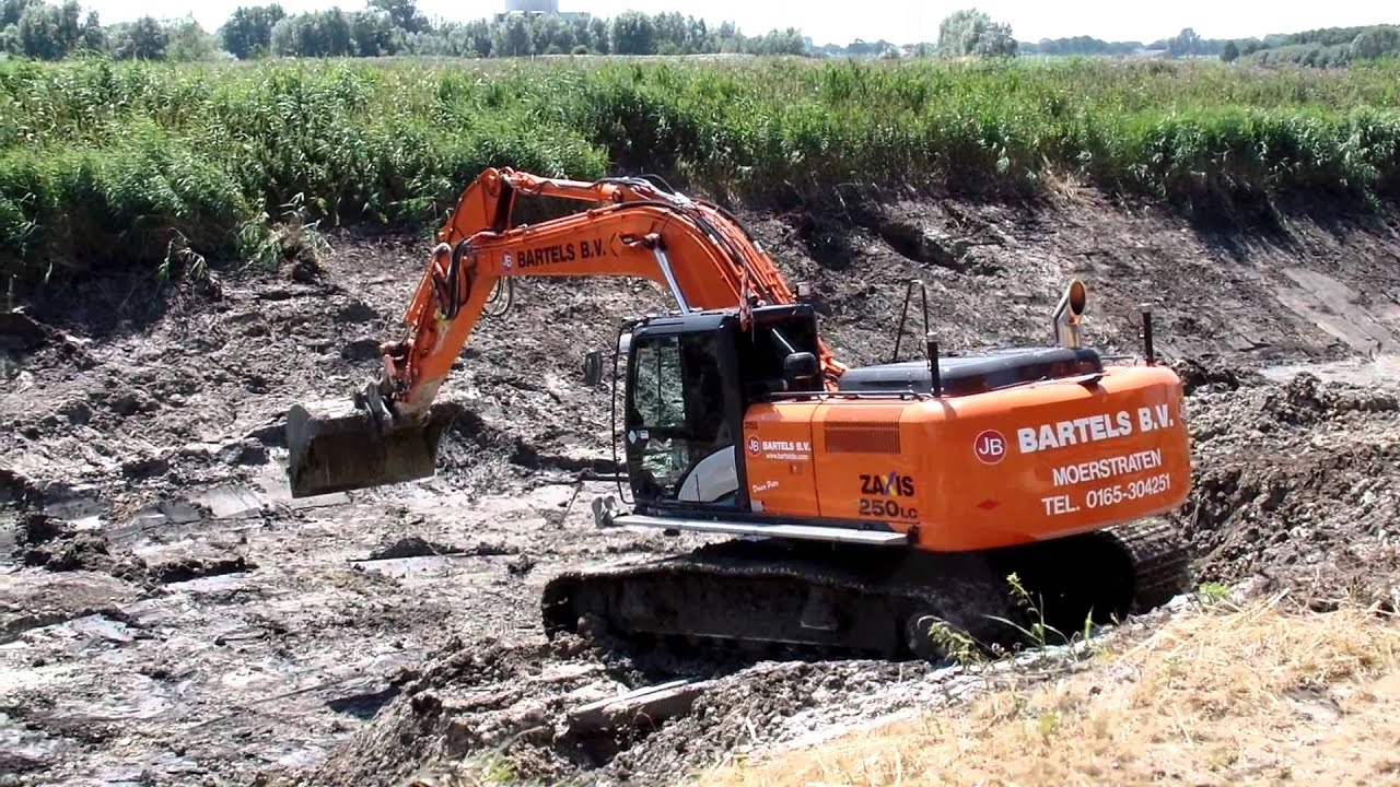 HITACHI ZAXIS 250 LC EN 350 LC AAN HET WERK - YouTube