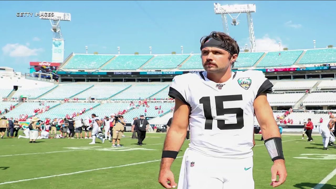 Rookie quarterback & his mustache slowly winning over Jaguars fans ...