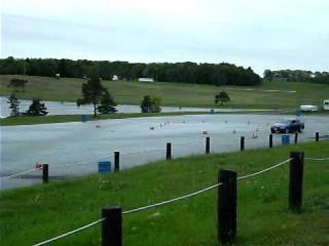 BMW Trillium Driver Training - Skid Pad Figure 8 - BMW all wheel drive ...