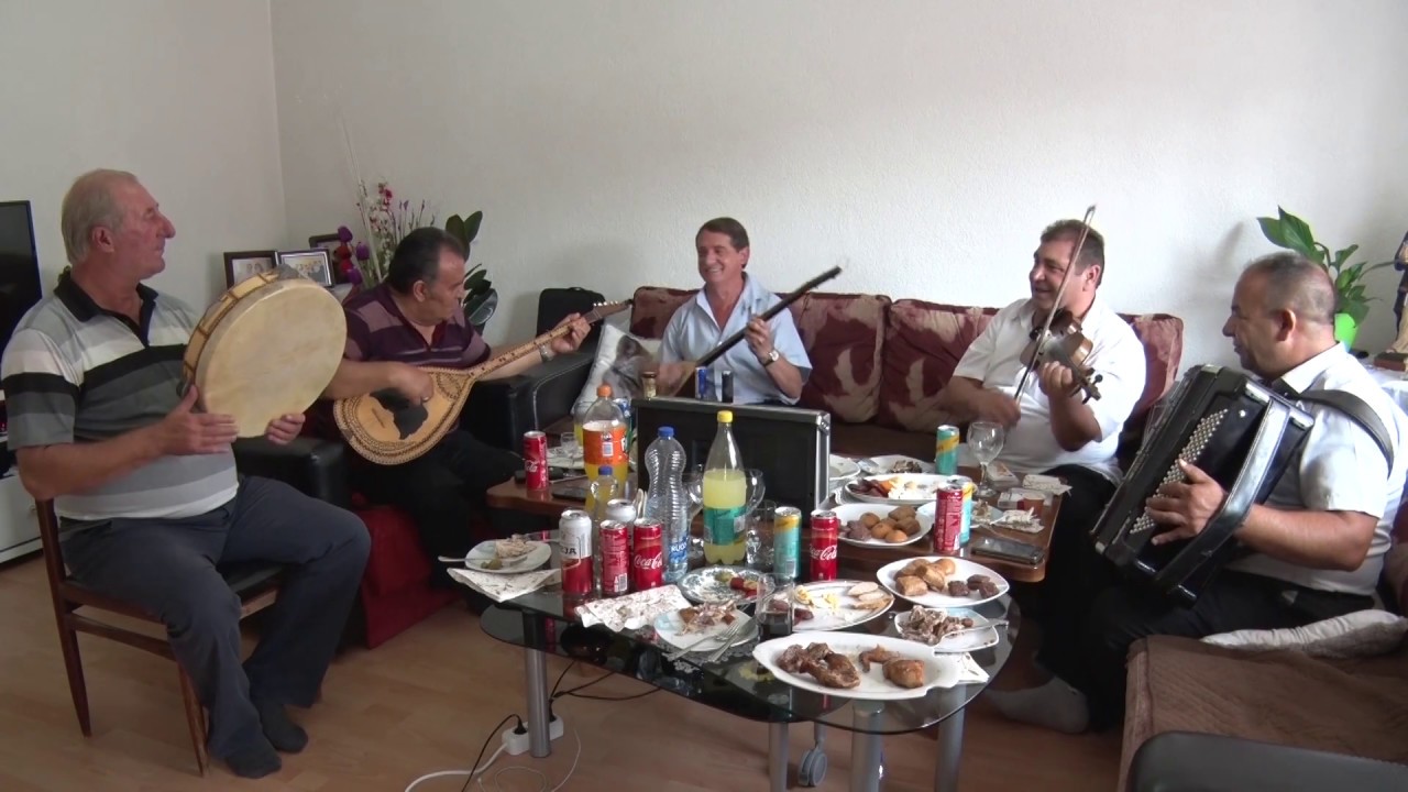 Këngë folklorike dhe popullore 3 - YouTube