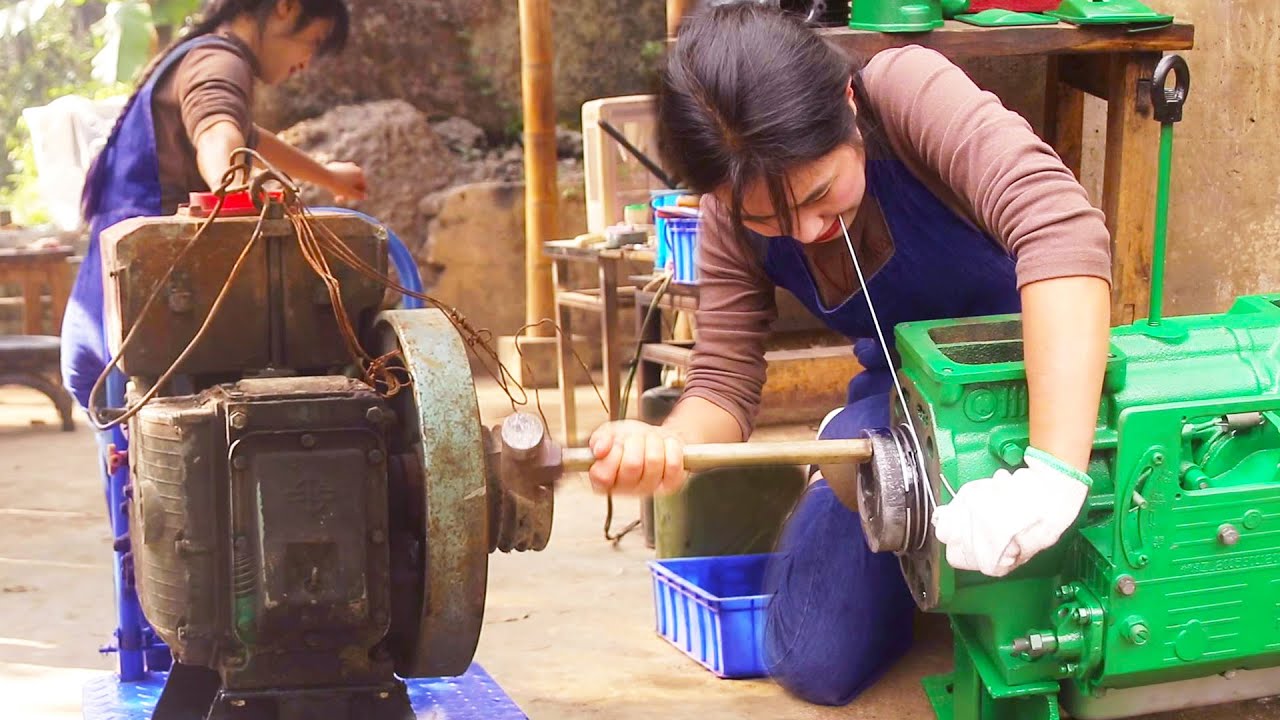 The Genius Girl Repairs a Giant Diesel Engine, and Her Teeth are ...